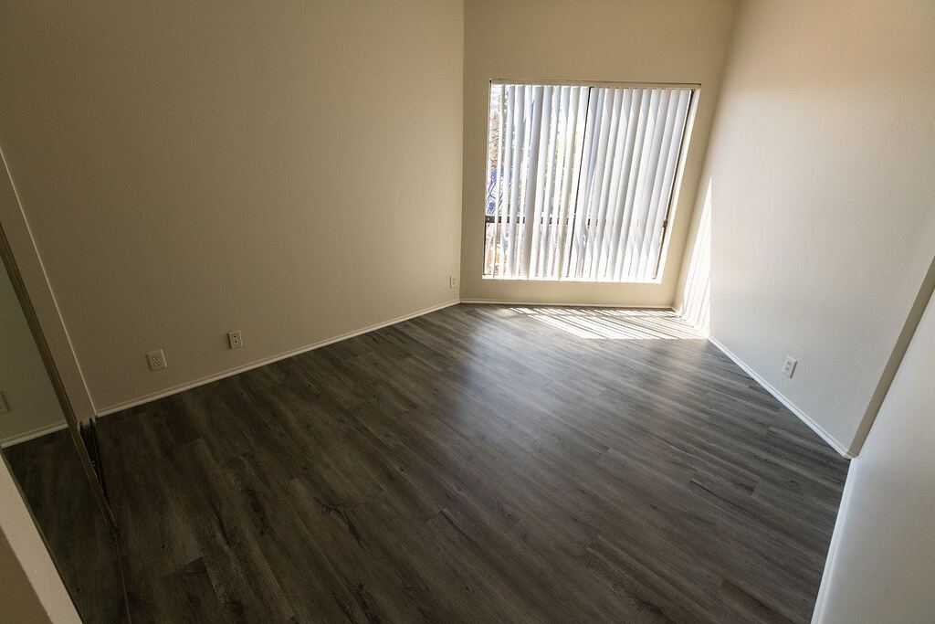 747 Gayley Ave 公寓2b2b次卧转租 房源 Niwenn
