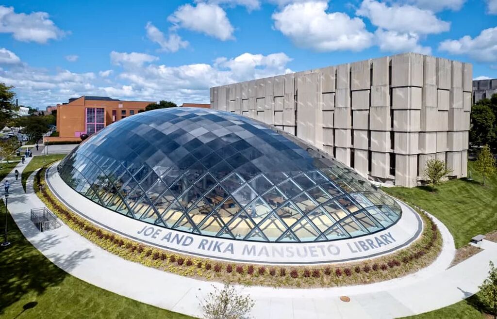 芝加哥图书馆推荐 - 服务•百科•推荐 - Niwenn