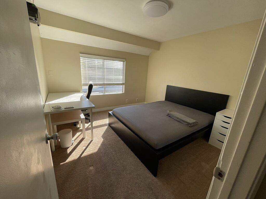 Irvine woodbridge neighbor 3b2b中的2b1b次卧出租 - 房源 - Niwenn