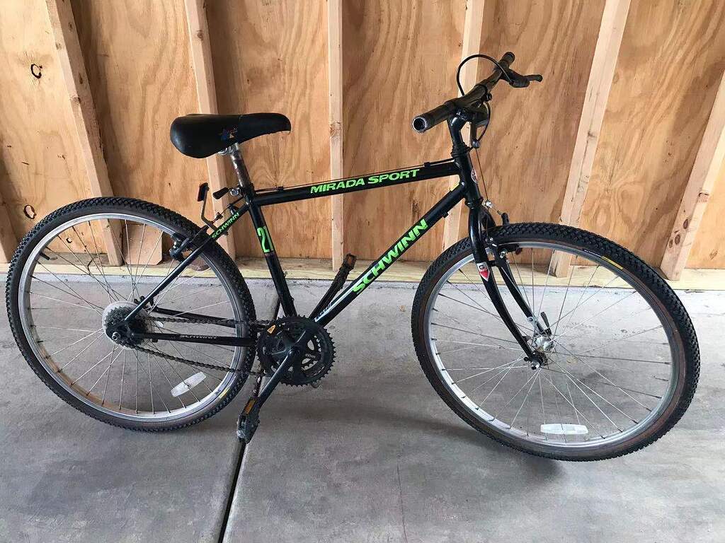 出玻璃食物盒、一輛自行車 - 二手市场 - Niwenn