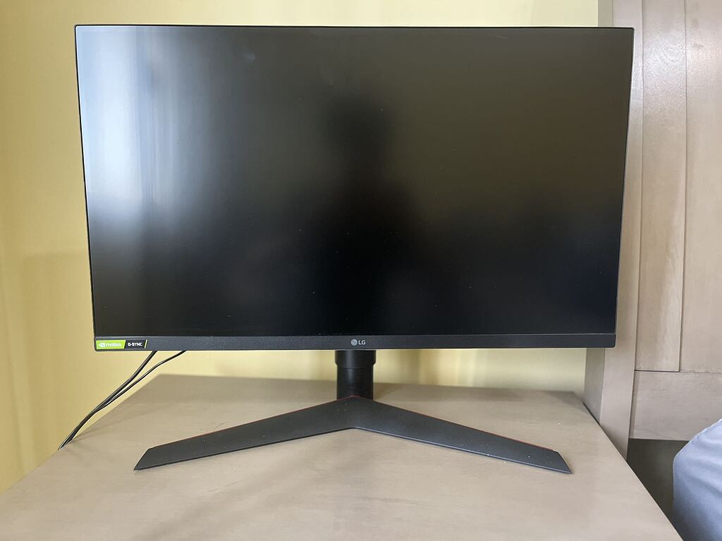 出二手 2k 144hz显示器, xbox series s, 桌子等物品，可送货 - 二手市场 - Niwenn