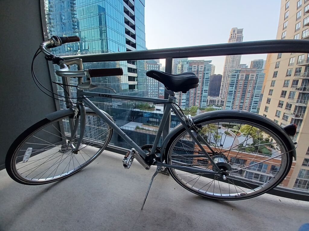 出品相极佳刚换新胎的自行车 - 二手市场 - Niwenn