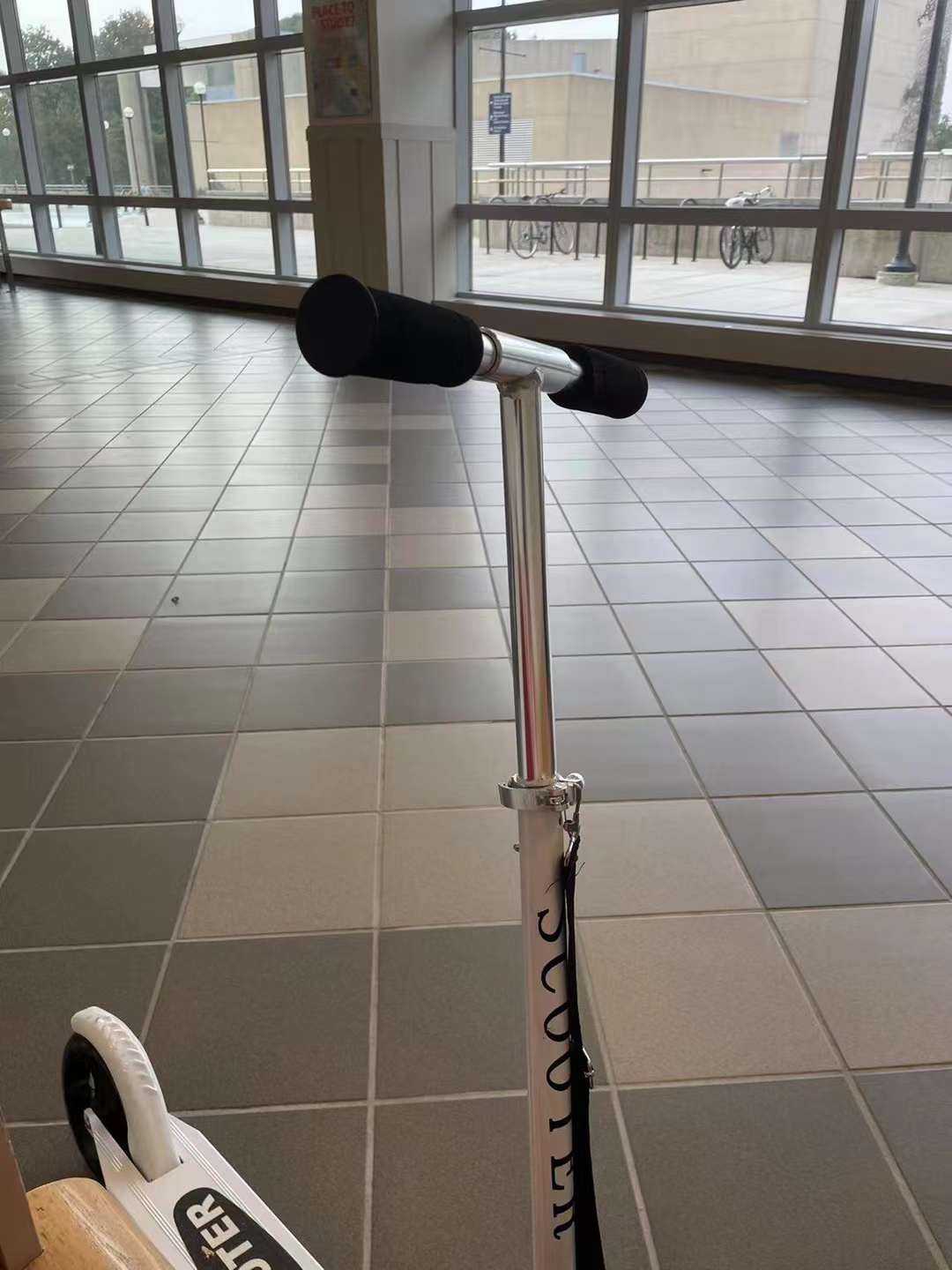 毕业出滑板车Scooter - 二手市场 - Niwenn