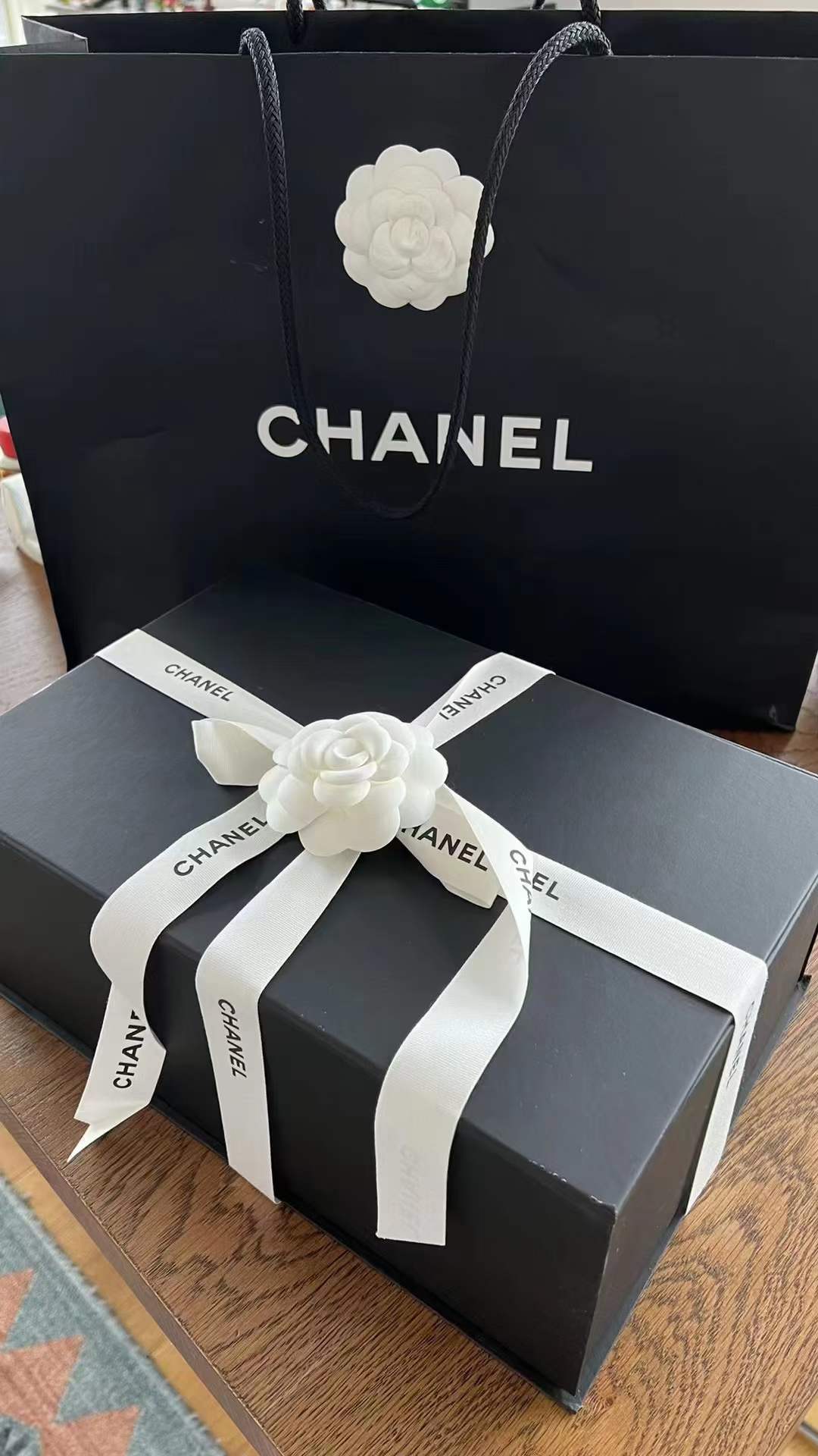 【出售】Chanel CF 中号 黑银荔枝牛皮 - 二手市场 - Niwenn