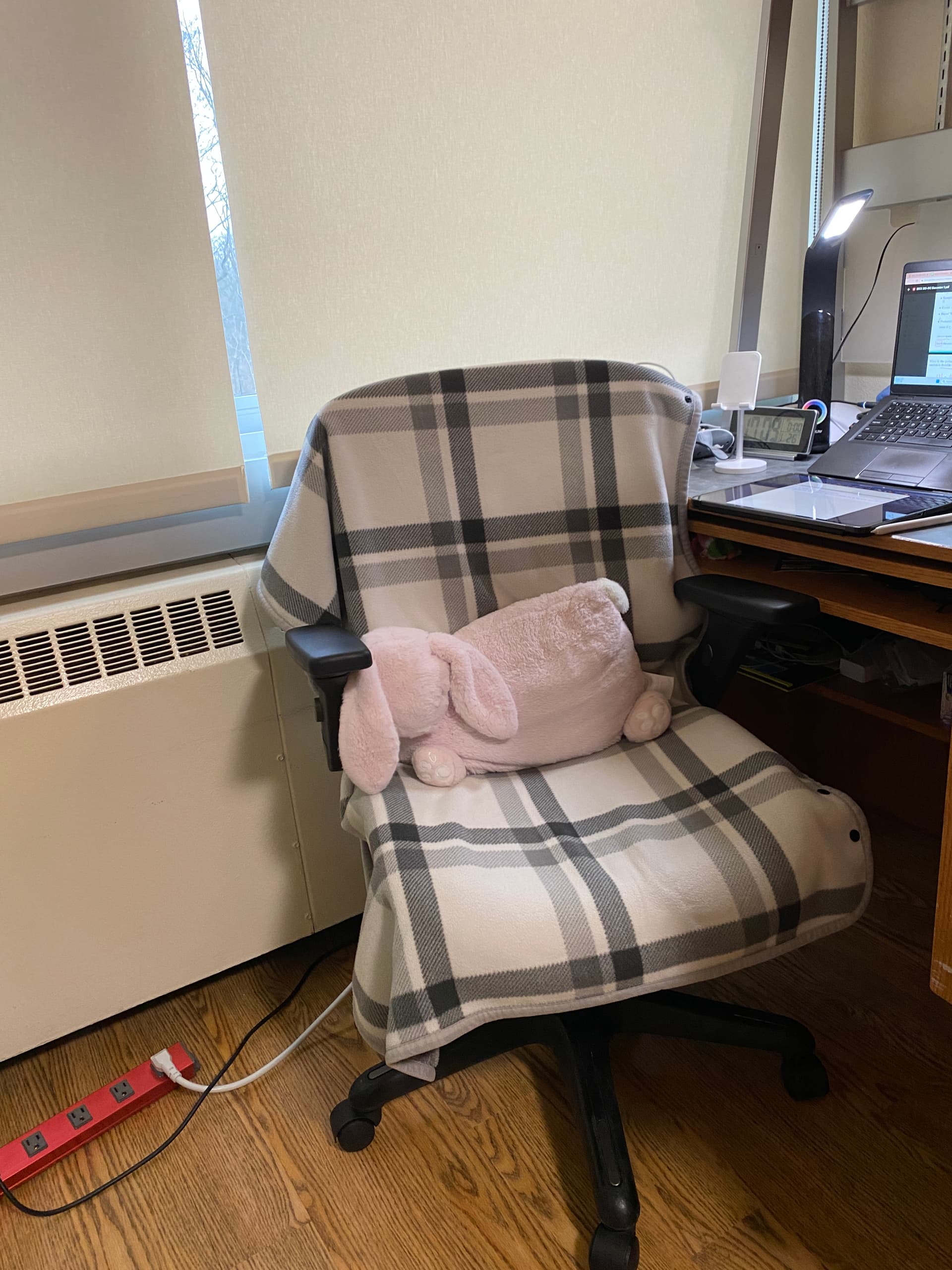 出微波炉45刀。冰箱150。电脑椅40刀 - 二手市场 - Niwenn