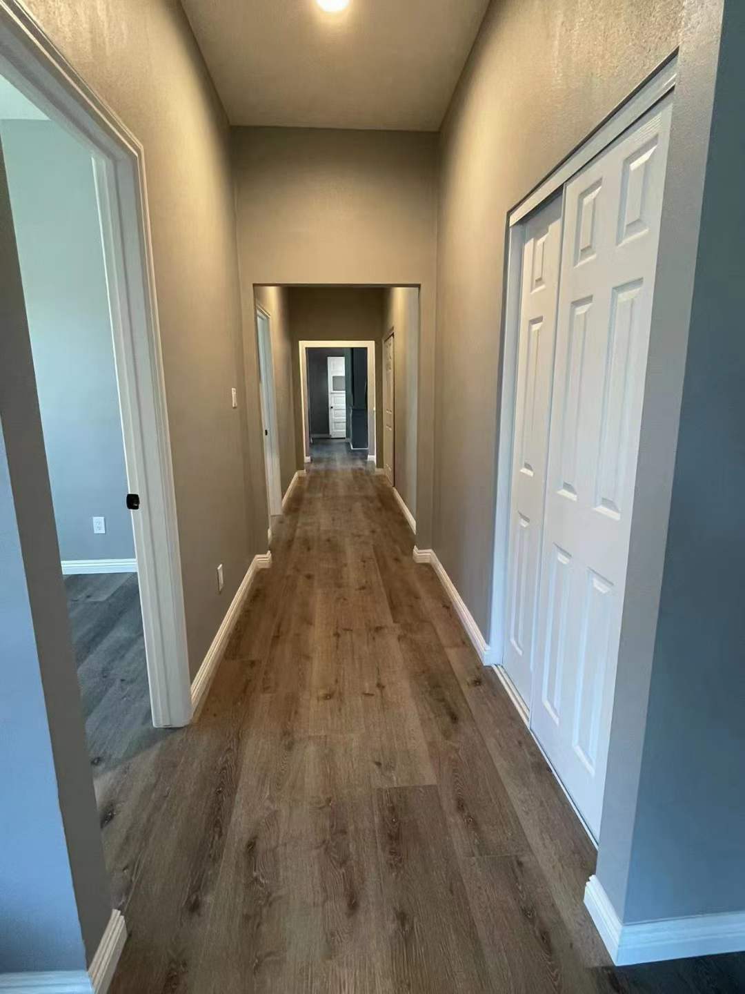 学校北边超大3B2B招租 - 房源 - Niwenn