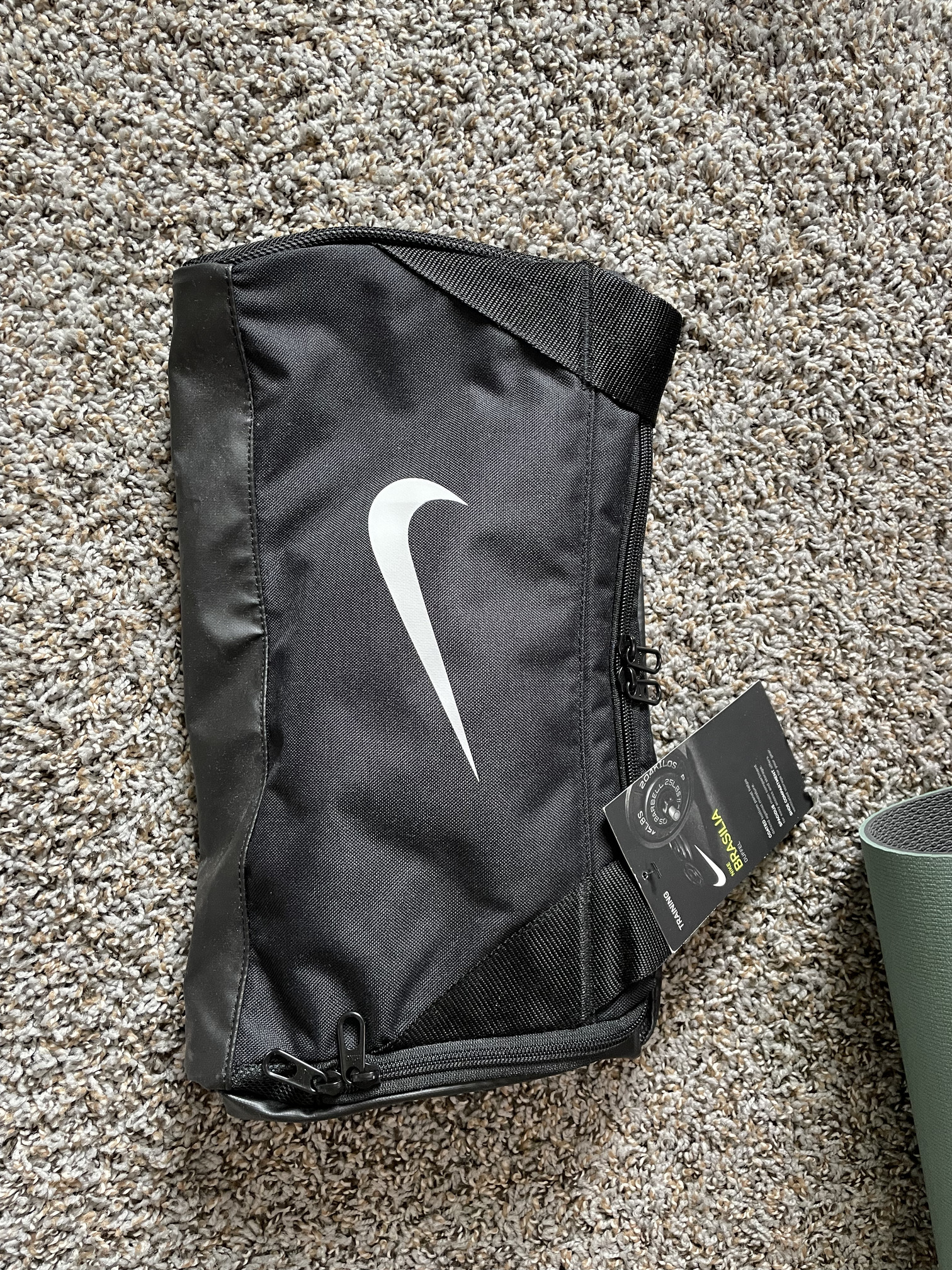 【已出】出一个全新的Nike健身包 - 二手市场 - Niwenn