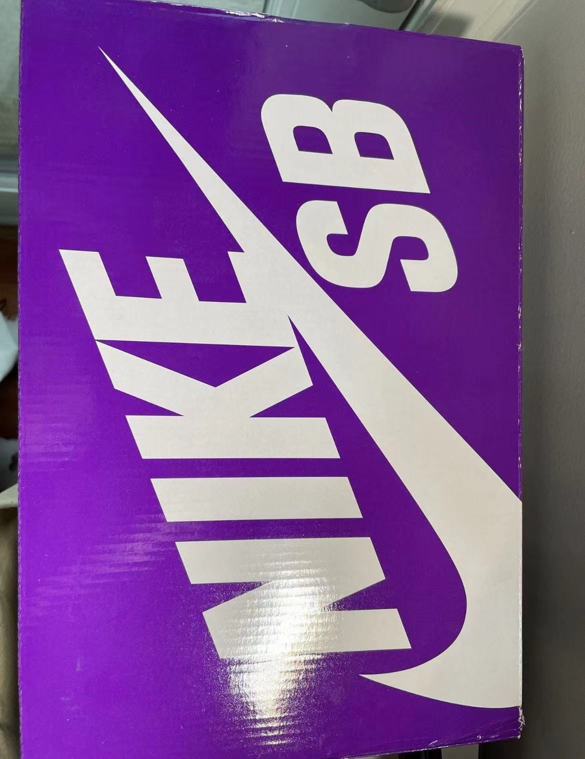 出Sony A7r2机身、 meta quest 2 VR、全新supreme x Nike - 二手市场 - Niwenn